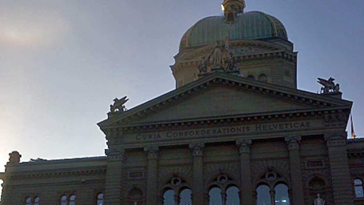 Bundesrats-Wahl: Freude und Skepsis nach Wahl von Martin Pfister in den ...