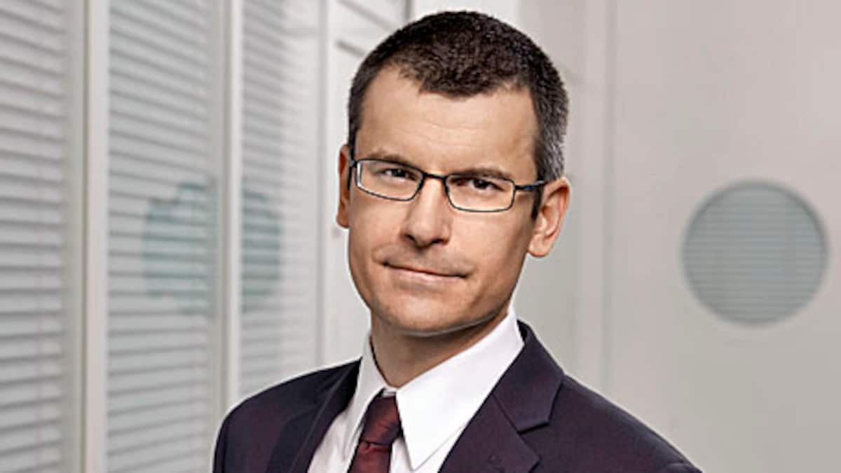 UBS-Anlagechef Mark Haefele bleibt «defensiv» | cash