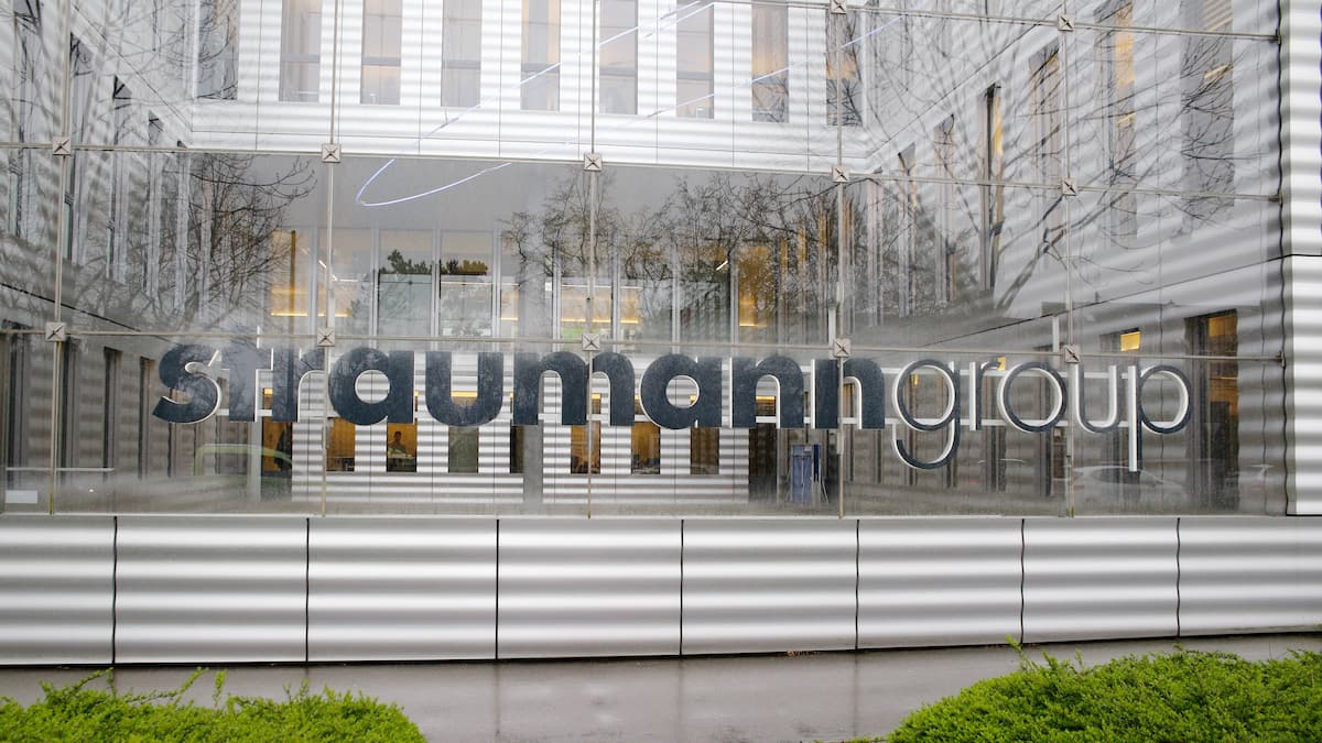 Straumann macht wegen Währungseinflüssen weniger Gewinn - Erwartungen ...