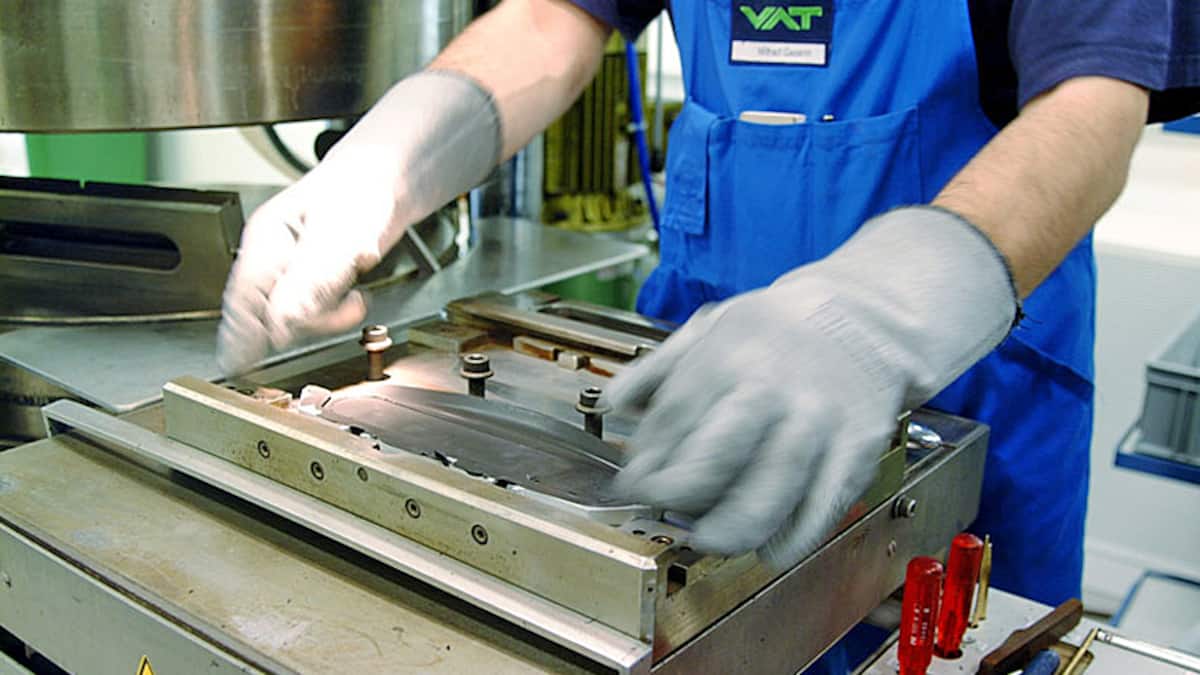 VAT ernennt Urs Gantner zum neuen CEO | cash